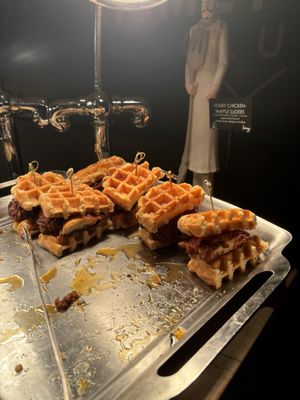 AVNET HOME PLATE CLUB - Updated October 2025 - 10 Photos & 19 Reviews ...