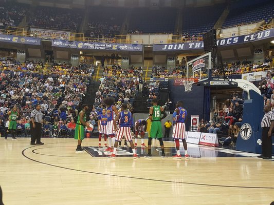 MCKENZIE ARENA - Updated October 2024 - 11 Photos - 720 E 4th St ...