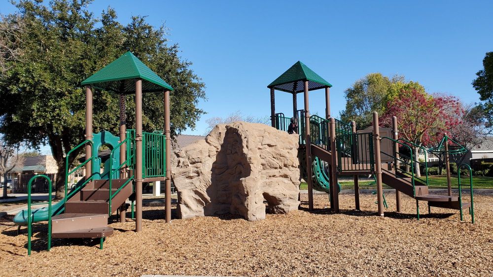 EDGAR THOMING PARK - 26 Photos - 1001 Cambridge Pl, Tracy, California ...