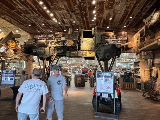 BASS PRO SHOP - Updated December 2025 - 75 Photos & 46 Reviews - 750 ...