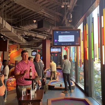 PUTTSHACK - BOSTON - Updated March 2025 - 433 Photos & 223 Reviews - 58 Pier 4 Blvd, Boston ...