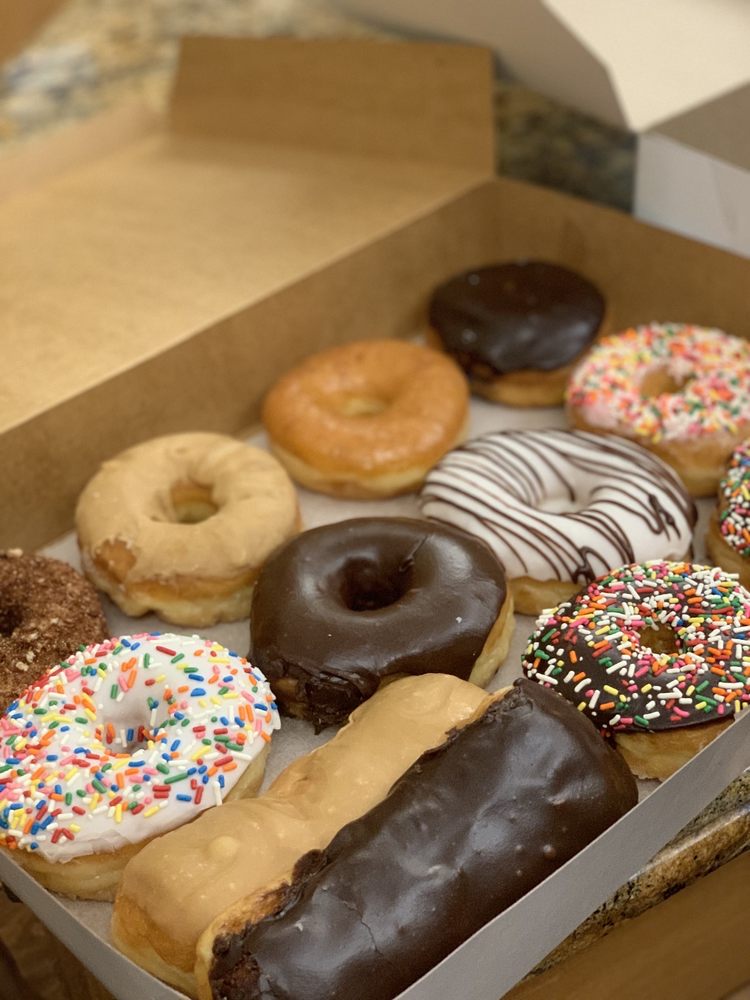 FOSTER’S DONUTS - Updated September 2024 - 92 Photos & 151 Reviews ...