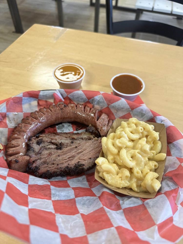 BIG O BURGERS & BARBECUE - Updated April 2025 - 18 Reviews - 111 W ...