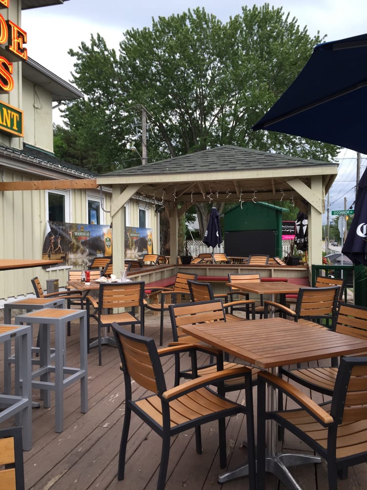 LAKE SIMCOE ARMS - Updated December 2025 - 28 Photos & 35 Reviews ...