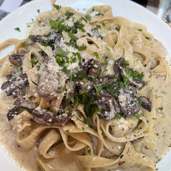 FORMA PASTA FACTORY - Updated October 2024 - 609 Photos & 250 Reviews ...