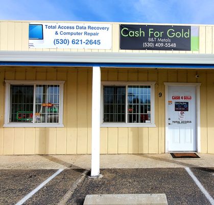 CASH 4 GOLD - Updated December 2025 - 13 Reviews - 484 Pleasant Valley ...