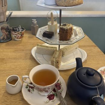 THE ENGLISH ROSE CAFE AND TEA SHOP - Updated January 2025 - 476 Photos ...