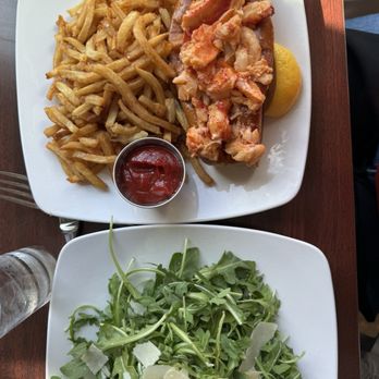 ROCKFISH - Updated April 2025 - 129 Photos & 174 Reviews - 11 N Water ...