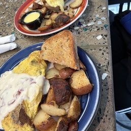 SAMMY’S BULLFROG CAFE - Updated December 2025 - 115 Photos & 197 ...