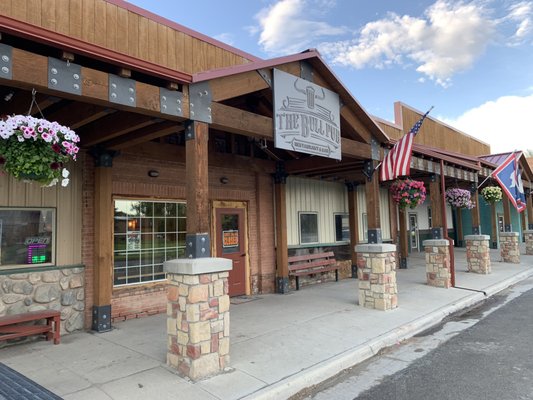 THE BULL PUB - Updated 05/2025 - 19 Photos & 14 Reviews - 31 E Main St ...