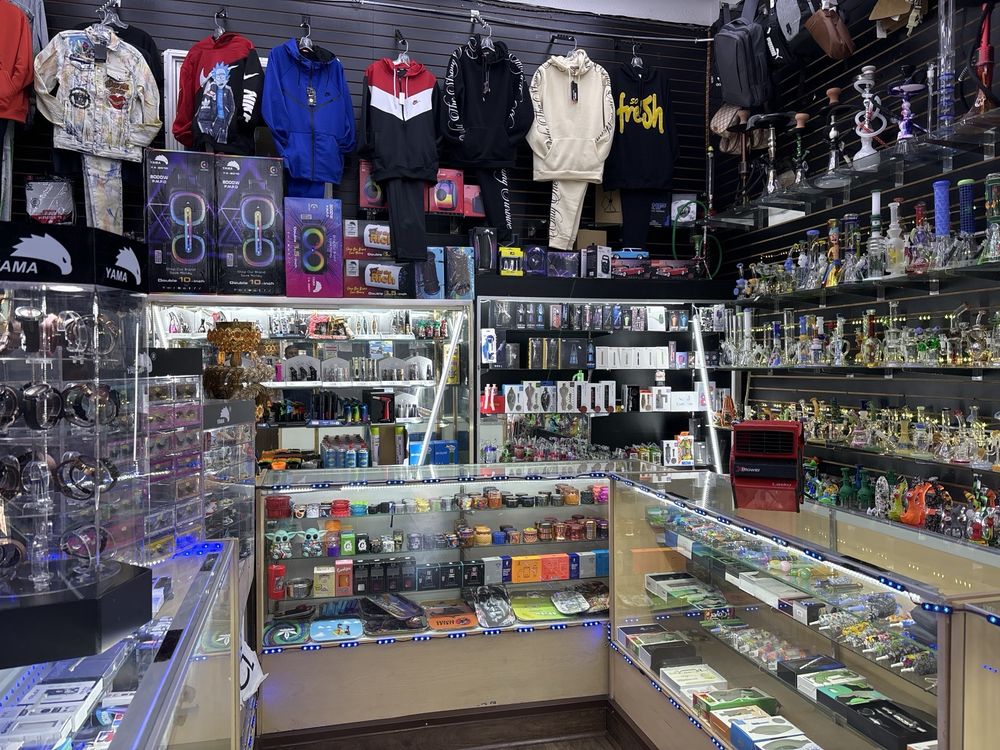 GAZEBO SMOKE SHOP - Updated August 2025 - 154 Photos & 49 Reviews - 499 ...