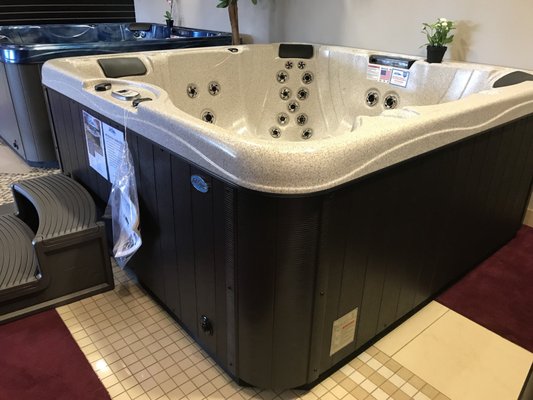 CAL SPAS OF SACRAMENTO - 11 Photos & 22 Reviews - 9778 Business Park Dr ...