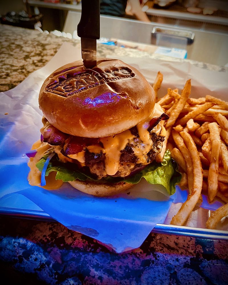 SANDYS SPORTS BAR AND RESTAURANT - Updated December 2025 - 285 Photos ...