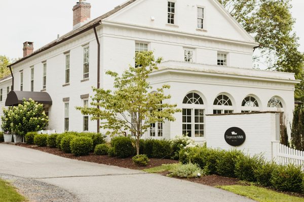 STAGECOACH INN - Updated December 2025 - 104 Photos & 93 Reviews - 268 ...