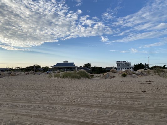 EAST BEACH - Updated September 2024 - 48 Photos & 29 Reviews - Off E ...