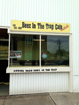 BEEZ IN A TRAP CAFE SOUTHSIDE - Updated June 2024 - 2813 Pearl Ave ...
