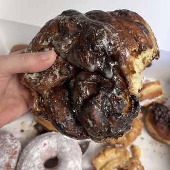 LEGENDARY DOUGHNUTS - Updated October 2024 - 100 Photos & 99 Reviews ...