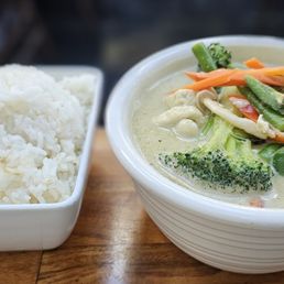 SEA THAI BISTRO - Updated December 2025 - 690 Photos & 654 Reviews ...