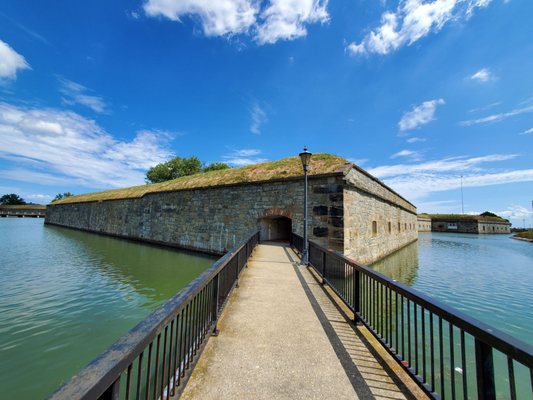 FORT MONROE NATIONAL MONUMENT - Updated August 2025 - 308 Photos & 41 ...