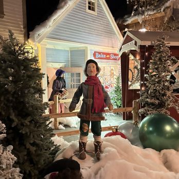 THE CHRISTMAS LOFT - Updated December 2025 - 131 Photos & 31 Reviews ...