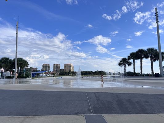 GLAZER FAMILY PLAYGROUND - Updated December 2025 - 66 Photos & 13 ...