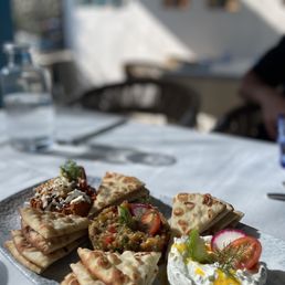 ELIA - Updated June 2025 - 1390 Photos & 509 Reviews - 1520 Locust St ...