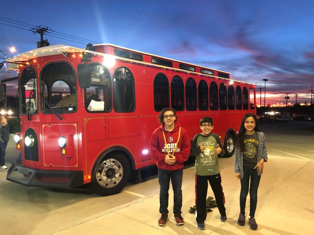 PRAIRIE LIGHTS TROLLEY TOUR BUS - Updated October 2025 - Grand Prairie ...