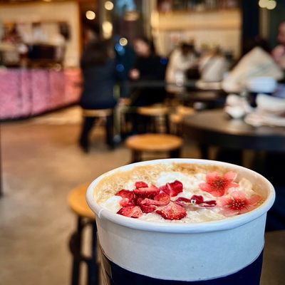 COMMONWEALTH COFFEEHOUSE & BAKERY - Updated December 2025 - 1301 Photos ...