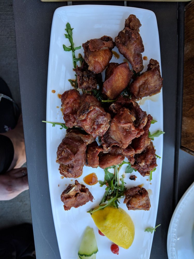 ORIGINAL T’S - Updated February 2025 - 18 Photos - 401 Main Avenue W ...