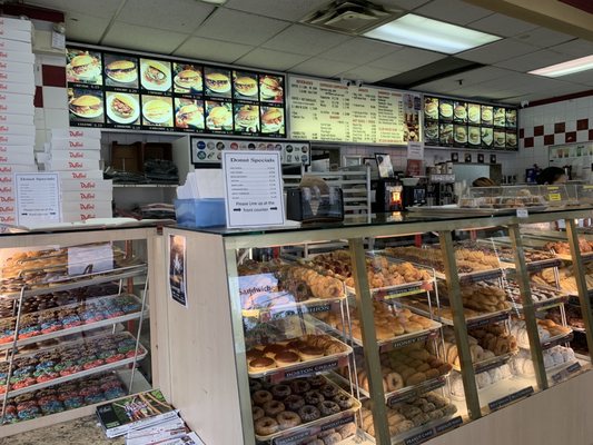 DUFFIN’S DONUTS - 444 Photos & 296 Reviews - 1391 41st Avenue E ...