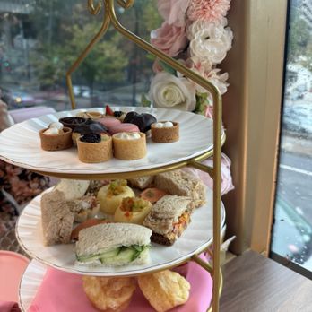 TEA AROUND TOWN - Updated October 2025 - 153 Photos & 63 Reviews - 212 ...