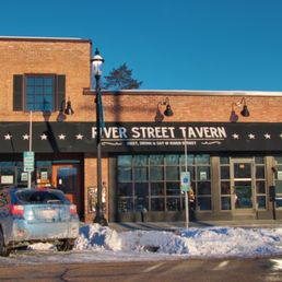 RIVER STREET TAVERN - Updated September 2025 - 257 Photos & 290 Reviews ...