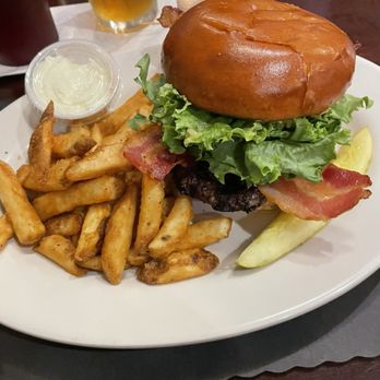 36 TOWN GRILL & TAP - Updated June 2025 - 99 Photos & 159 Reviews - 36 ...