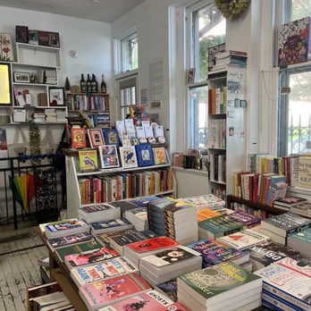 GREEDY READS - Updated September 2025 - 53 Photos & 40 Reviews - 1744 ...