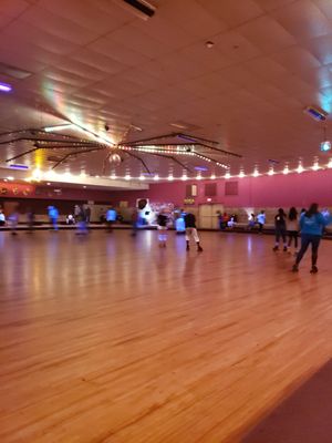 SUNSHINE SKATE CENTER - Updated February 2025 - 10 Photos - 130 Elm St ...
