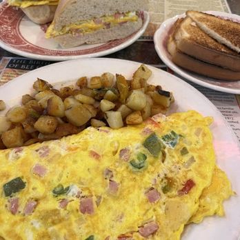 ROSCOE DINER - Updated October 2025 - 183 Photos & 296 Reviews - 1908 ...