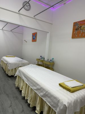 GOLD SPA - Updated December 2025 - 18 Photos - 5787 Vineland Rd ...