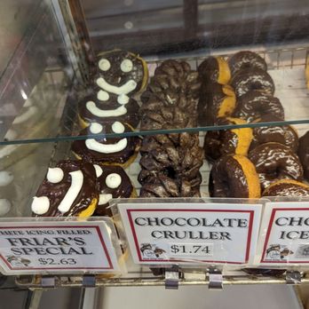 DONUT FRIAR - Updated October 2024 - 421 Photos & 518 Reviews - 634 ...