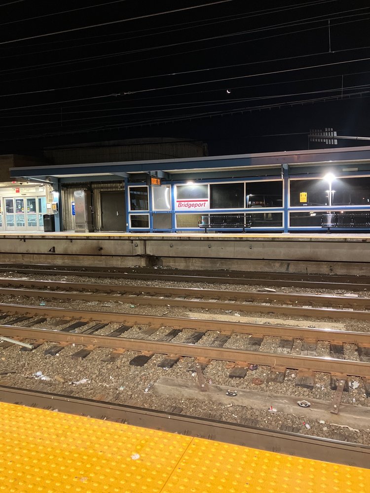 BRIDGEPORT TRAIN STATION - Updated November 2025 - 69 Photos & 23 ...