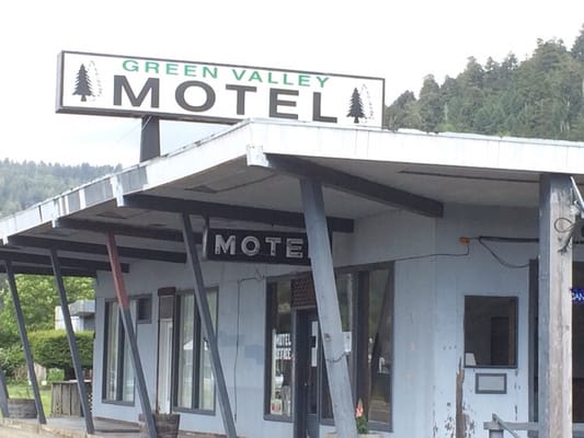 GREEN VALLEY MOTEL - Updated August 2025 - 120784 Highway 101, Orick ...