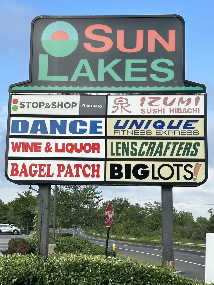 ZHENG LIQUOR & WINE - Updated October 2025 - 5715 Sunrise Hwy, Holbrook ...