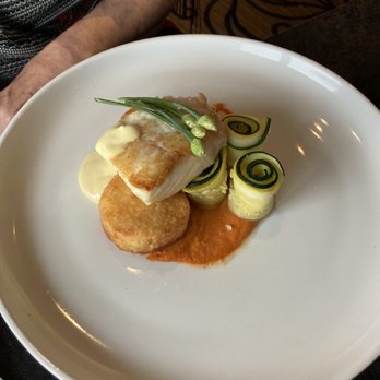 LIGHTHOUSE BAR & GRILL - Updated December 2024 - 411 Photos & 159 ...