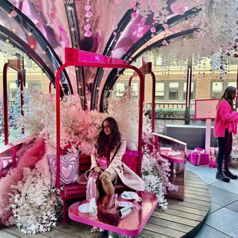 MAGIC HOUR ROOFTOP BAR & LOUNGE - Updated May 2024 - 2020 Photos & 1079 ...