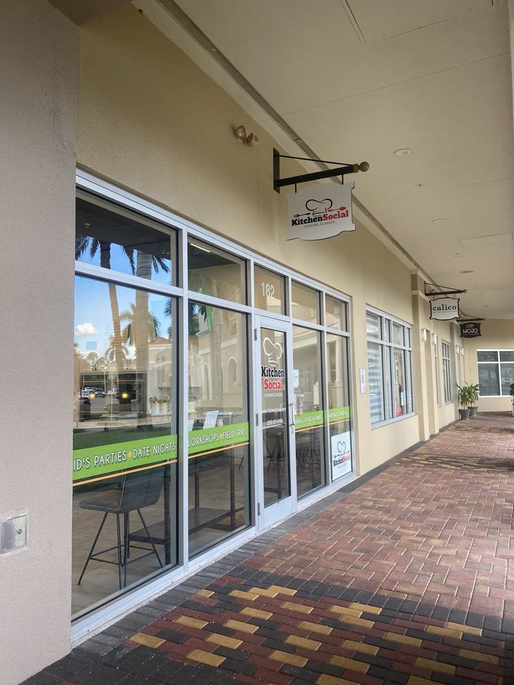 KITCHEN SOCIAL - Updated January 2026 - 12 Photos - 2355 Vanderbilt ...