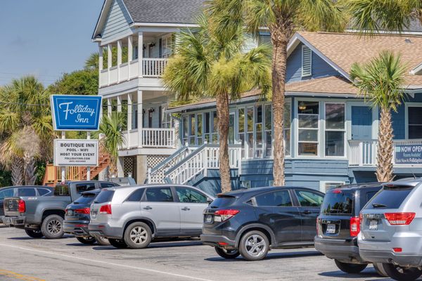 FOLLIDAY INN - Updated December 2025 - 18 Photos - 116 W Ashley Ave ...
