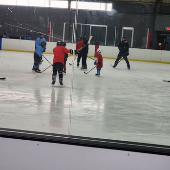 LA KINGS ICELAND AT PARAMOUNT - Updated October 2025 - 101 Photos & 73 ...