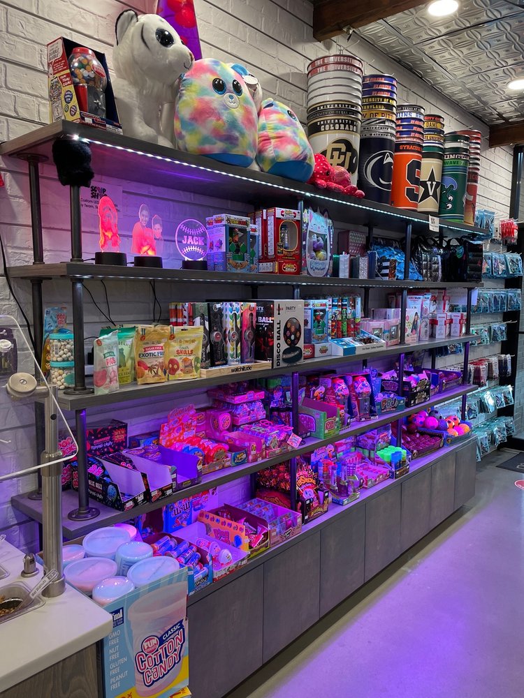 SCOOP SHOP - Updated September 2025 - 13 Photos & 18 Reviews - 1074 ...