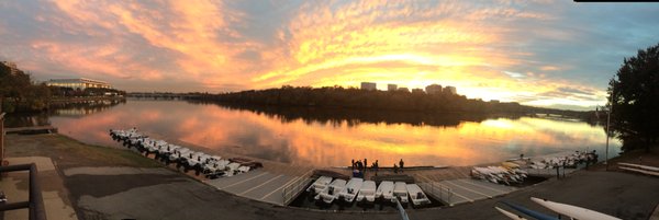 THOMPSON BOAT CENTER - Updated October 2025 - 144 Photos & 52 Reviews ...