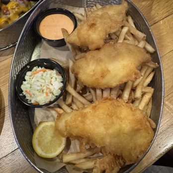 TAP SPORTS BAR - Updated August 2025 - 289 Photos & 260 Reviews - 1777 ...