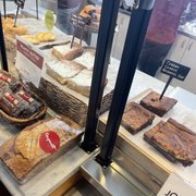 COMPANION LADUE CAFE - 82 Photos & 168 Reviews - Bakeries - 9781 ...